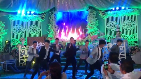 Groom Surprises K-Pop Fan Bride with Impressive K-Pop Wedding Dance ...